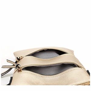 Deluxity | Bags | Deluxity Crossbody Purse | Poshmark
